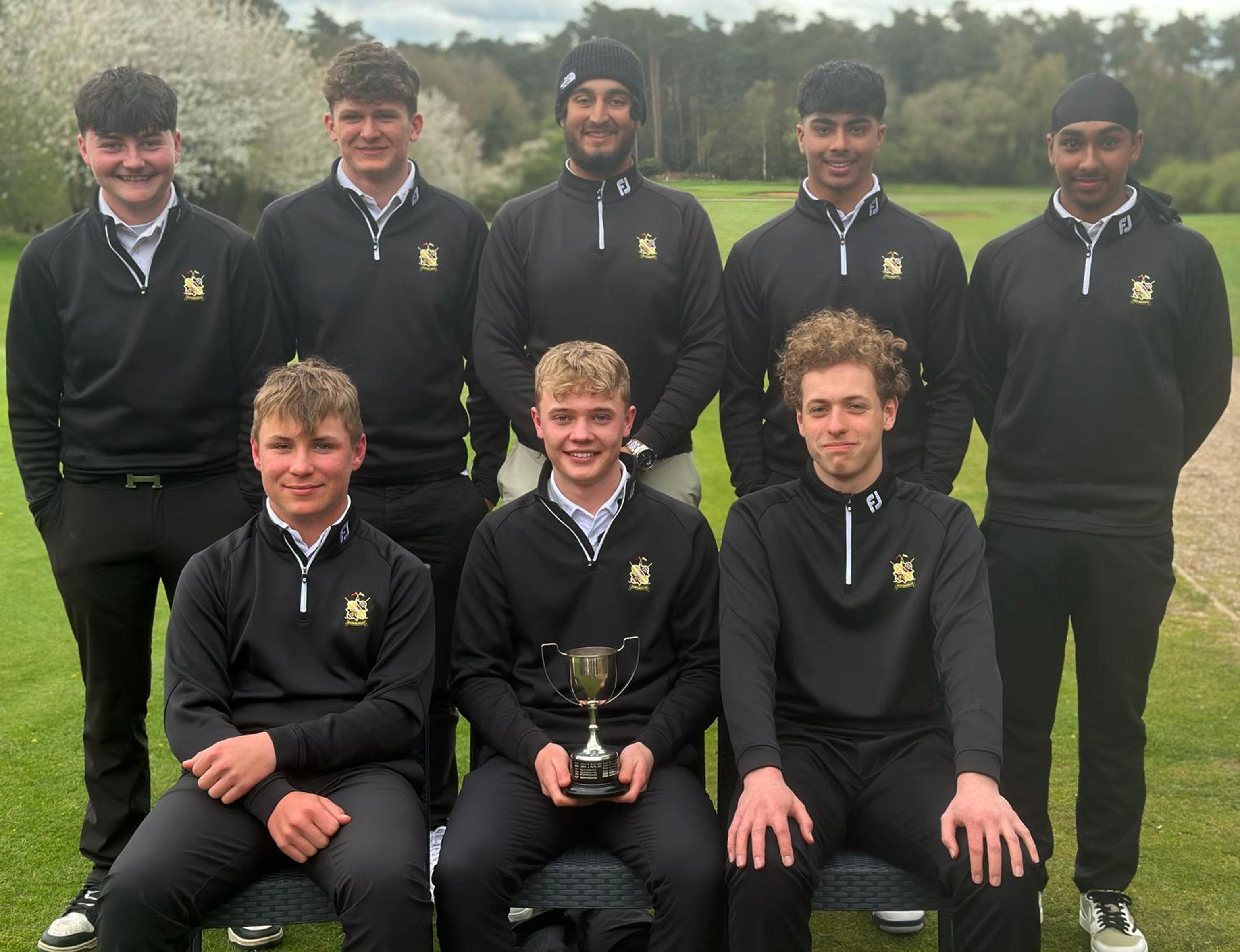 Juniors start the season with victory :: Bedfordshire County Golf Union